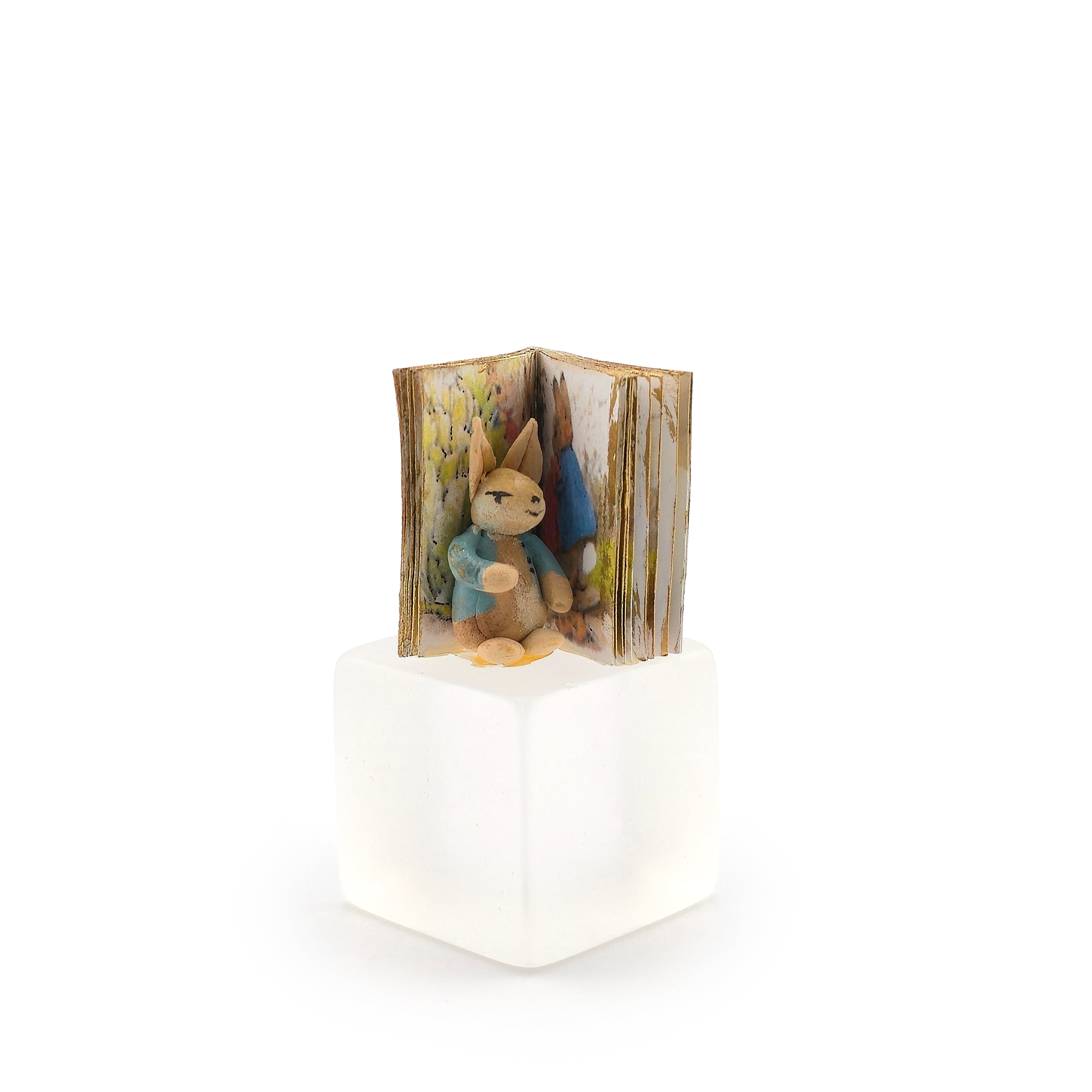 Aida Pravia Peter Rabbit Milk Churn Canister Dollhouse Miniature ...